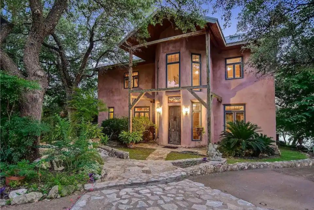 Lake House Rentals For A Late Summer Escape – Travel Curator