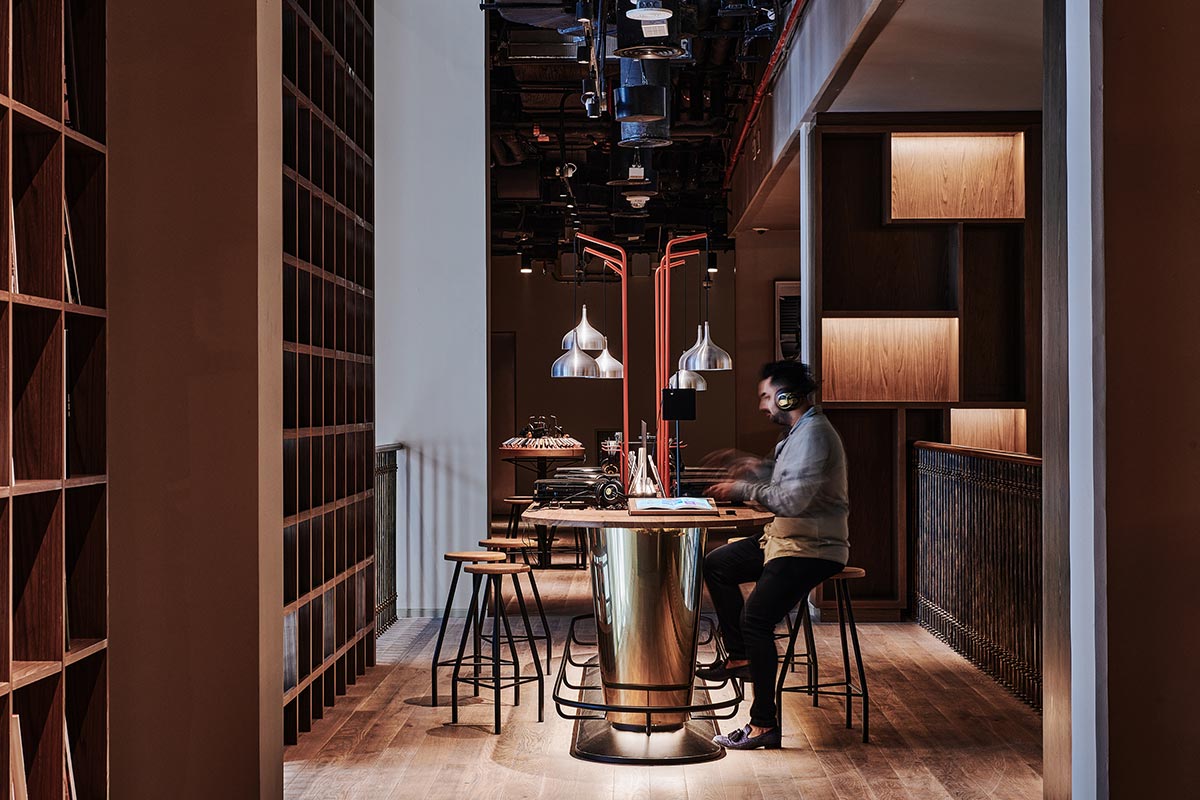 Hotel Library – Travel Curator