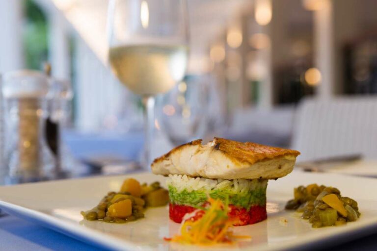 Antigua Insiders Travel Guide – Travel Curator